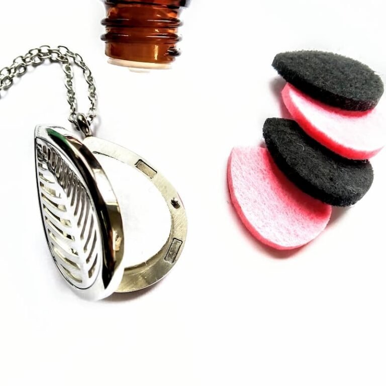 Colar difusor pessoal folha | Comprar online | das gotas - Aromaterapia